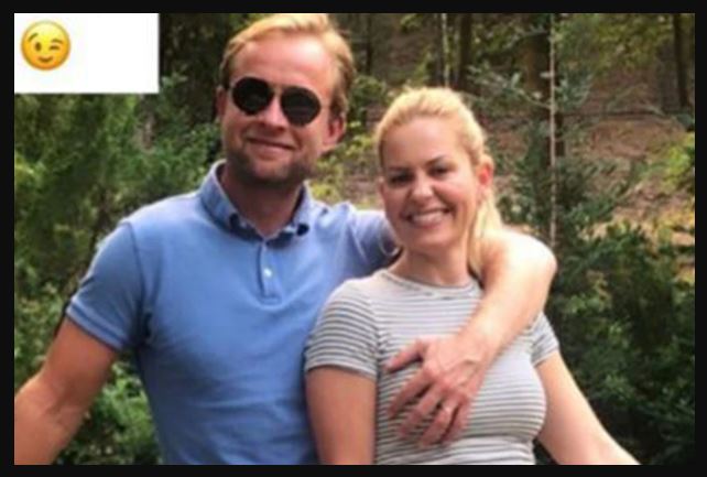 boob-grab – CITIZEN FREE PRESS