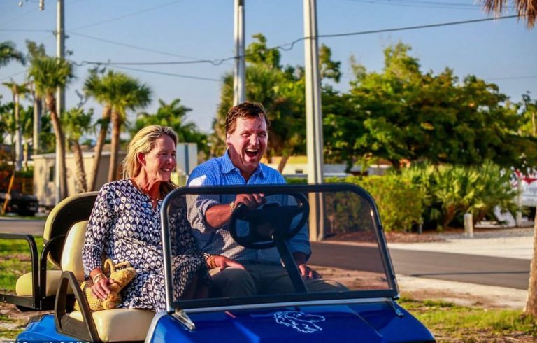 tucker-wife-golf – CITIZEN FREE PRESS